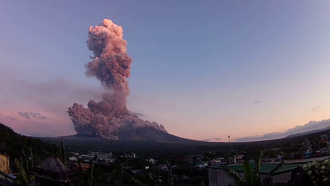 mt. mayon eruption - YouTube