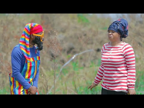 Mzee Mbukuli comédie dans MITI-MITI,
