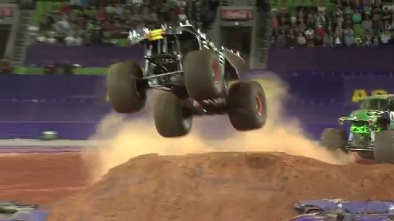 MONSTER JAM LIGHTS UP MELBOURNE’S AAMI PARK – Saturday October 4, 2014 ...