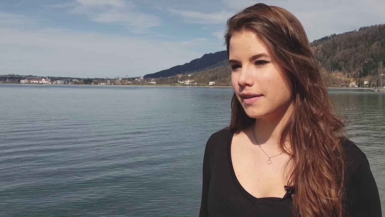 Mit Antonia zum Redewettbewerb der SCHAU! - YouTube