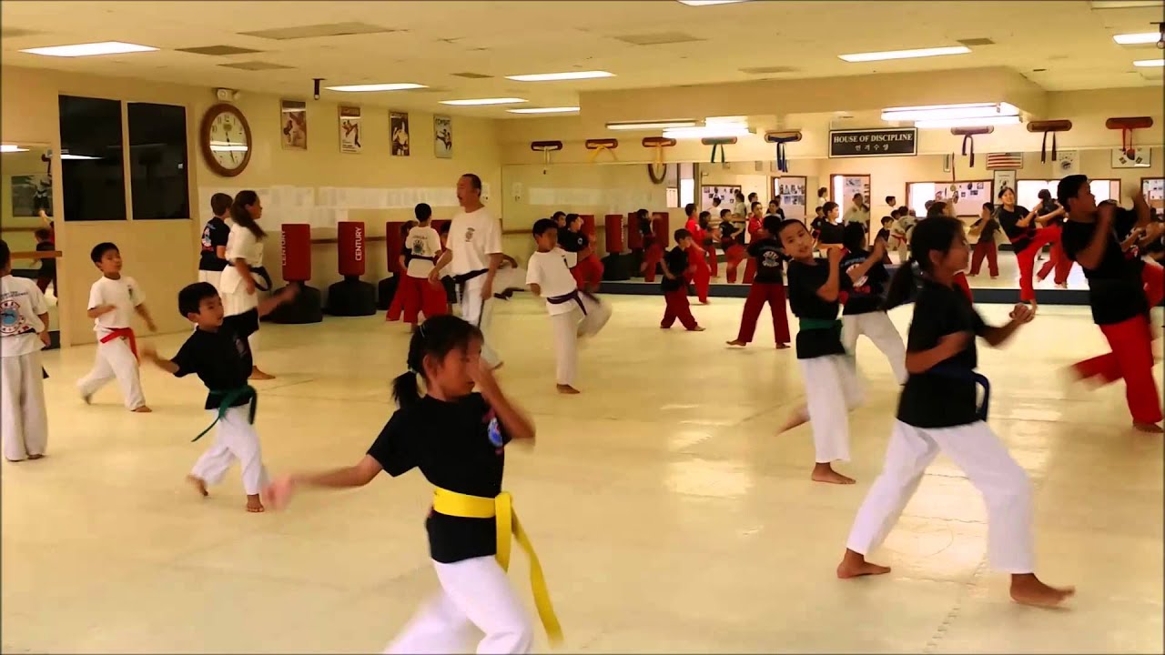 Grandmaster Hee Il Cho 74th Birthday - YouTube