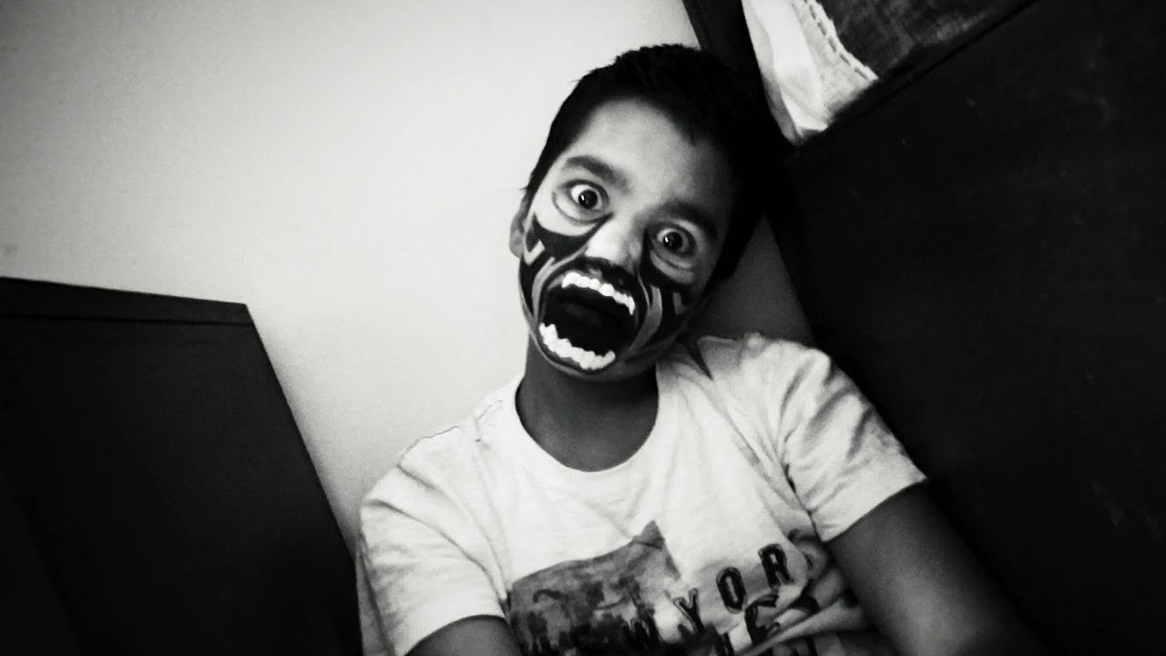 DIY - Scary Halloween face painting - YouTube