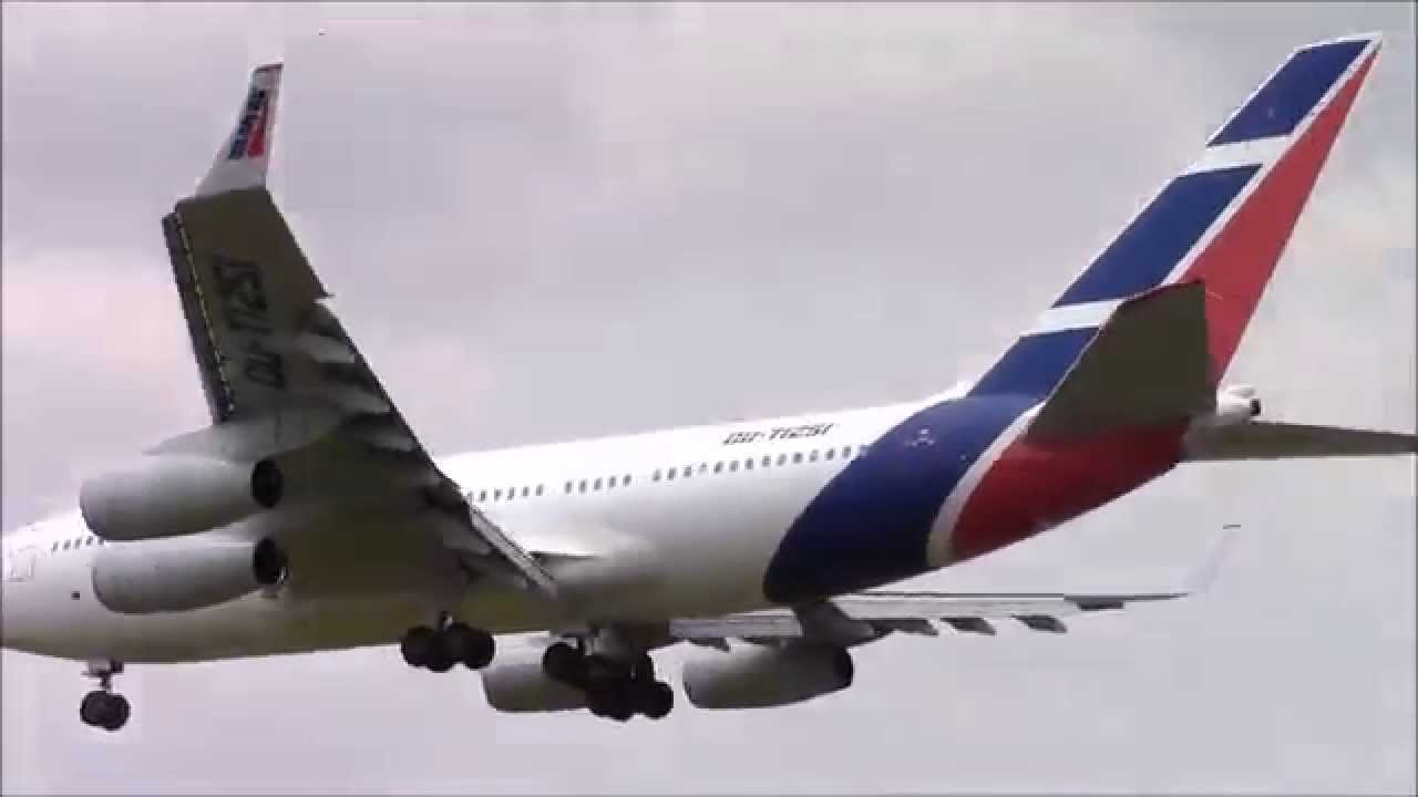 TEAM CUBA ARRIVES IN TORONTO FOR PAN AM GAMES ONBOARD CUBANA AIRLINES ...