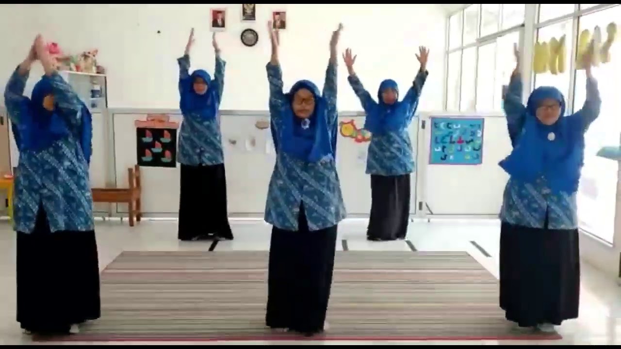 Senam ringan untuk anak... - YouTube