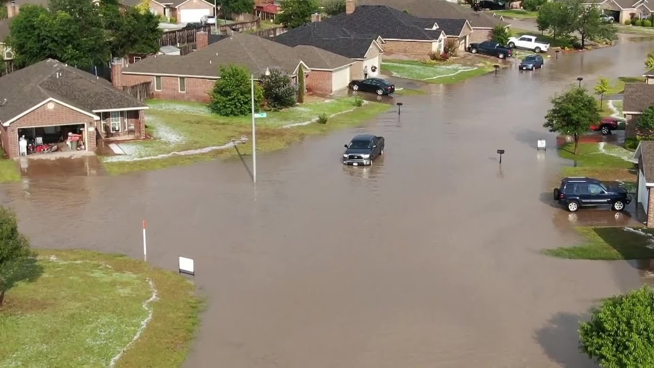 Flooding in Lubbock after hail storm - YouTube