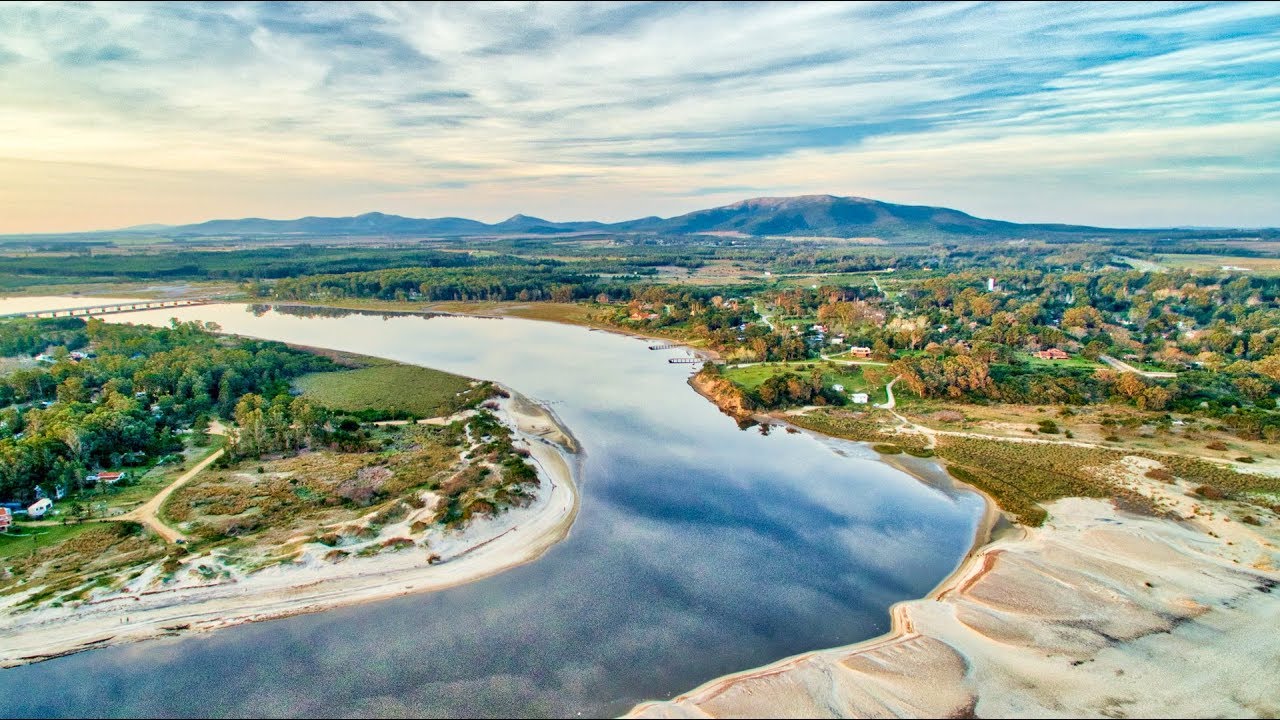 Paraíso Suizo en Jaureguiberry (4k) Drone Cinematic - YouTube