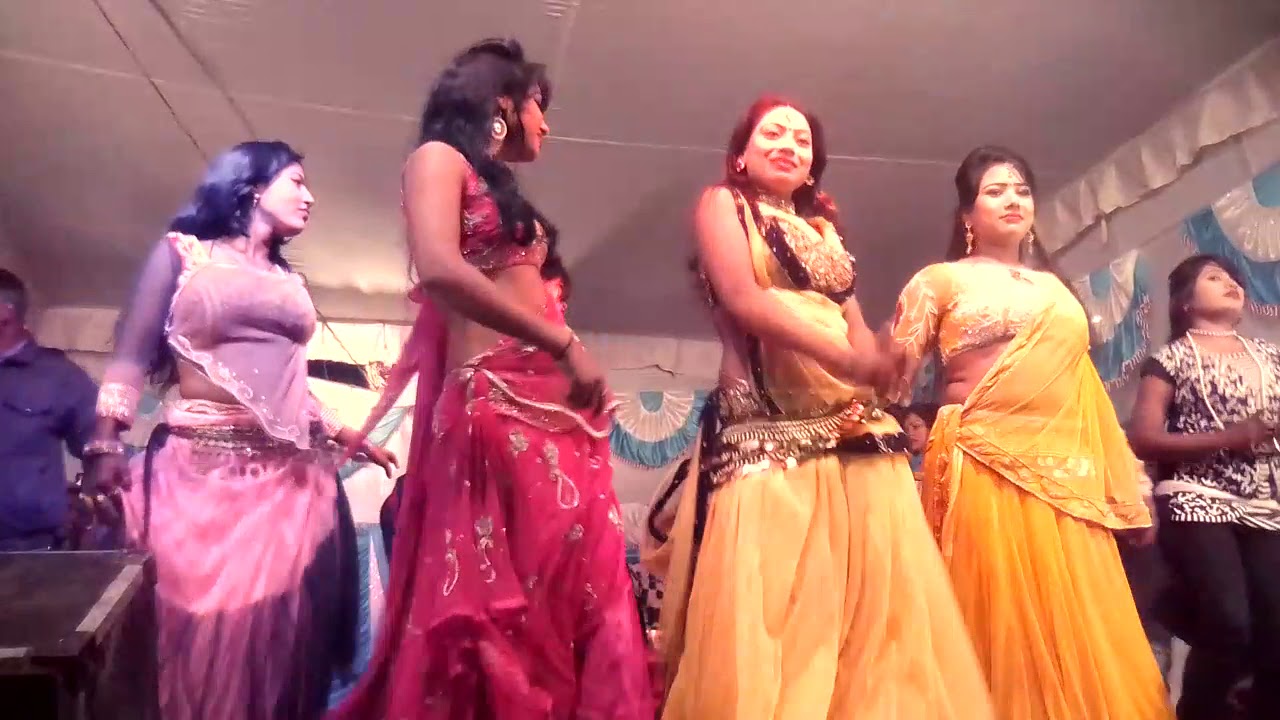 Orchestra Dancer mein Fighting please pura video dekhen maza Aa jayega ...