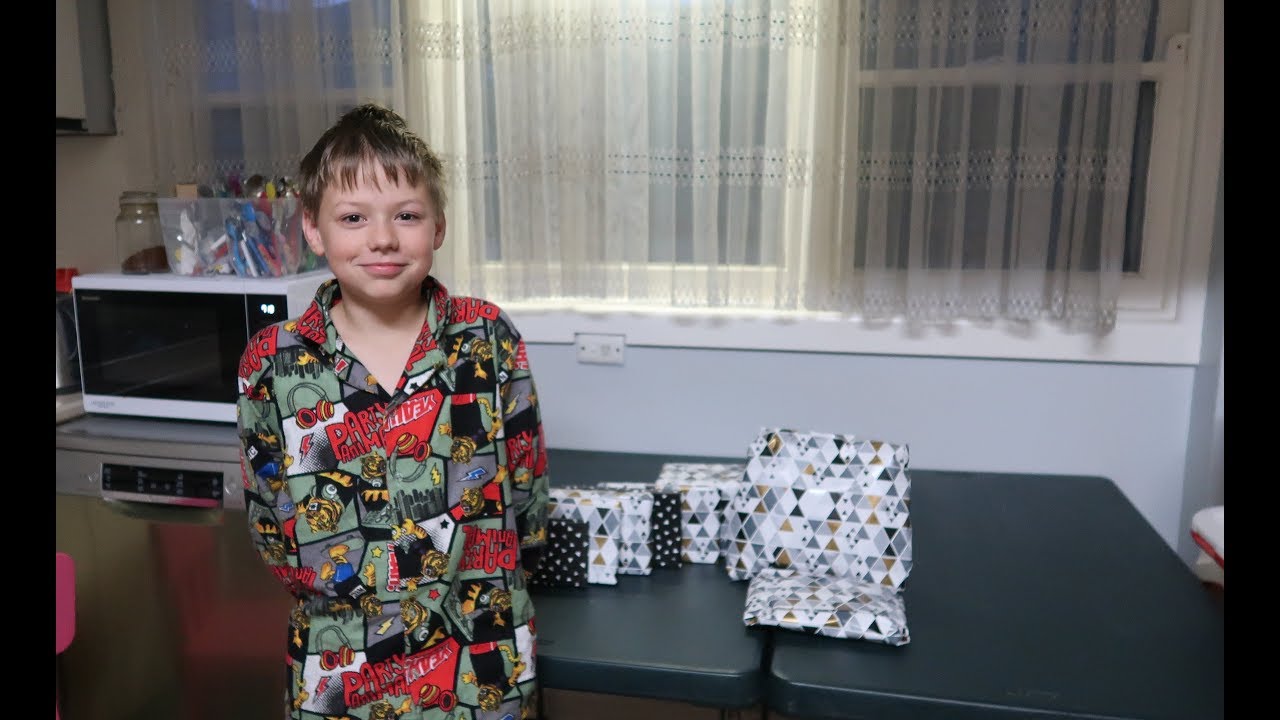 STEPHEN'S 12TH BIRTHDAY PRESENT OPENING | Large Family Daily Vlog - YouTube