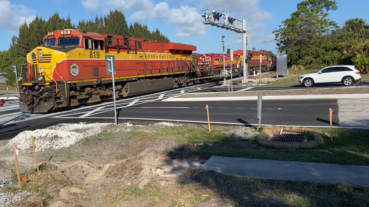 FEC TRAIN 103 @ 9:13am 2-25-22 - YouTube