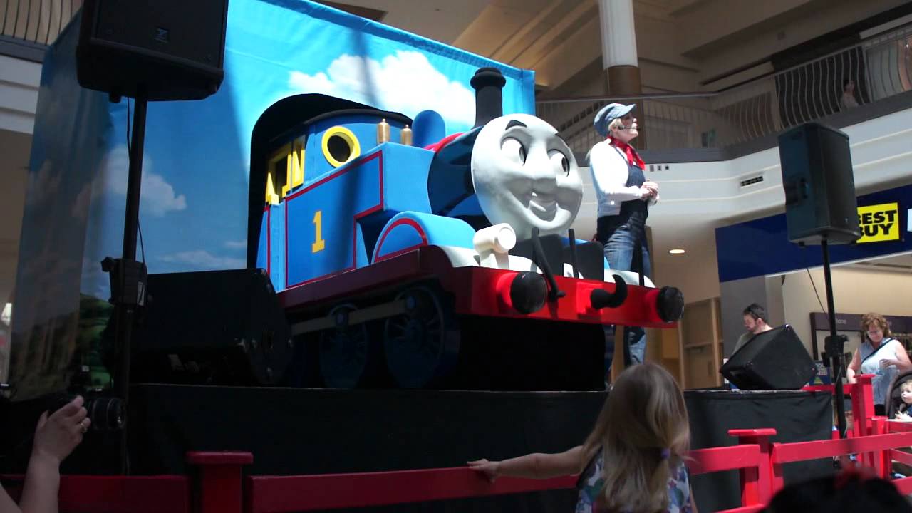 Thomas @ Mall - YouTube