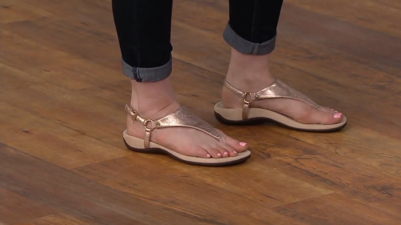 Katrina Szish & Amy Garber - QVC Feet Close Up 561 - YouTube