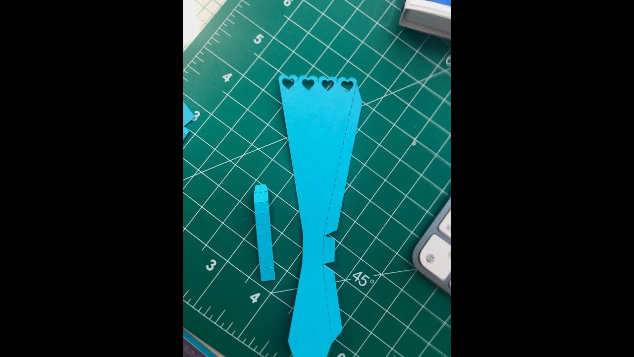 How to make a dashed cut score line in Cricut Design Space Tutorial ...