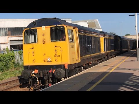 *Choppers* Ex GBRF class 20s (20901 + 20905) pass Loughborough with ...