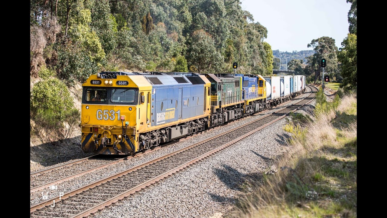Triple Header Freight Train - Ballarat 20/9/2017 - YouTube