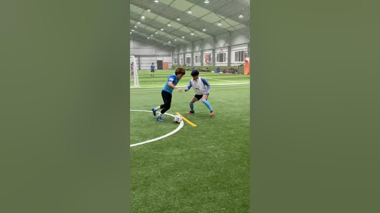 Which 1v1 skill do you like?🤔#shorts #football #soccer #footballskills #soccerskills - YouTube