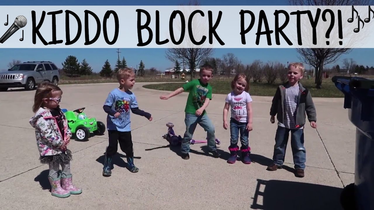 Toddler Block Party // SPRING BREAK DAY 8 - YouTube