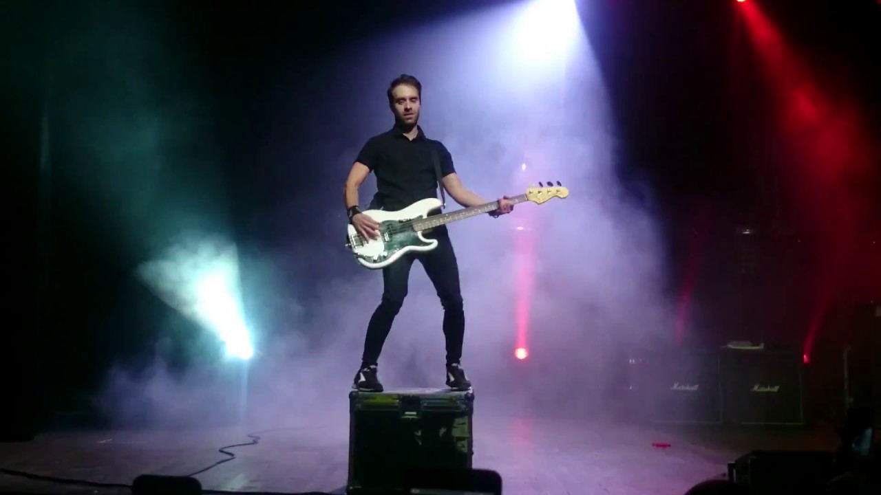Simple Plan - Addicted # Live in São Paulo - YouTube