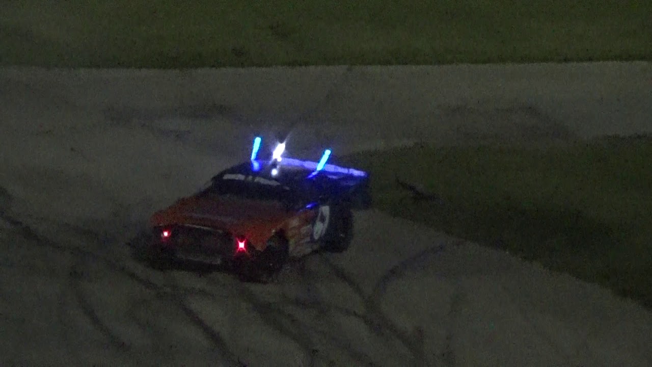 Crazy Slinger Speedway Figure 8 Race July 8 2018 - YouTube