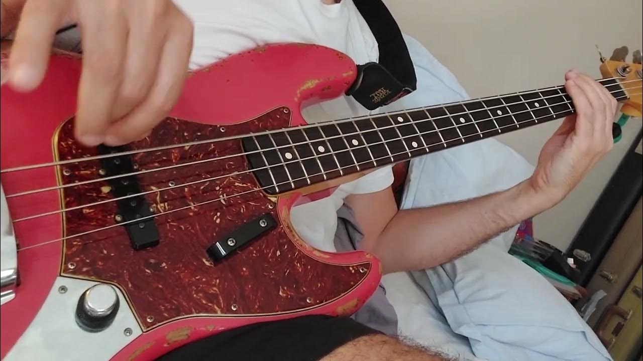 PIJAMATAKES#110: Big Brown Eyes - Pomplamoose (bass cover) - YouTube