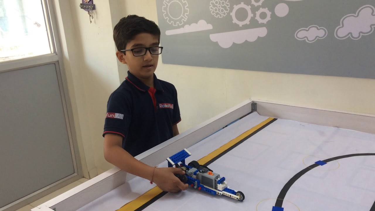 Lego SPM Gear Racer Car Explained By Vatsal Gandhi From Robofunlab ...