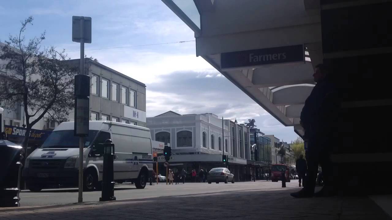 Dunedin's busiest bus stop provides model for Hub - YouTube