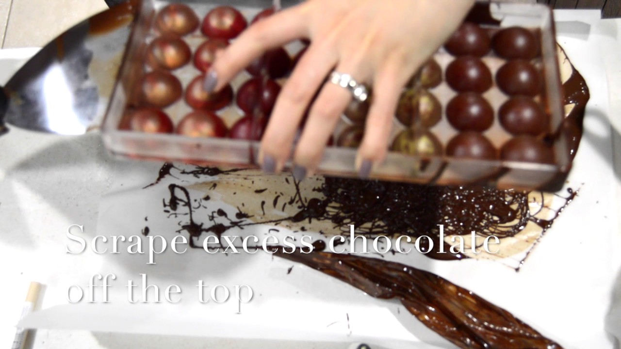 How to cast chocolate - YouTube