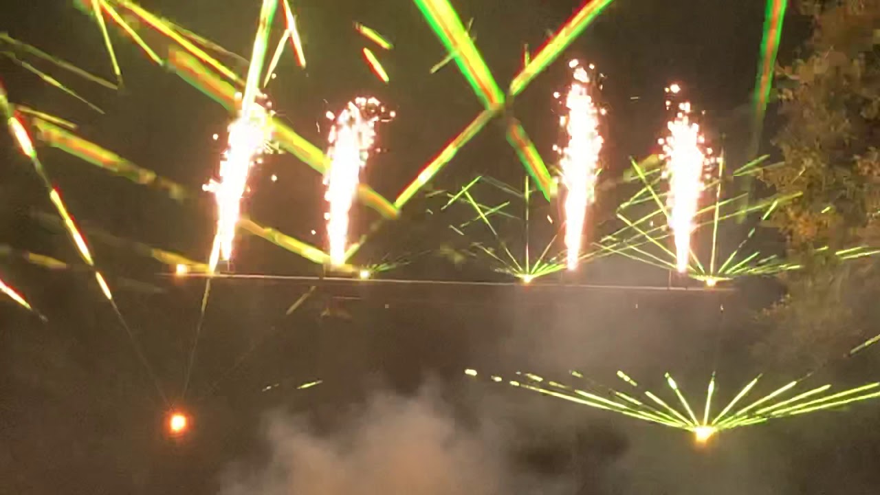 We are the champions Laser Light Show, Nu-Salt Laser International 619. ...