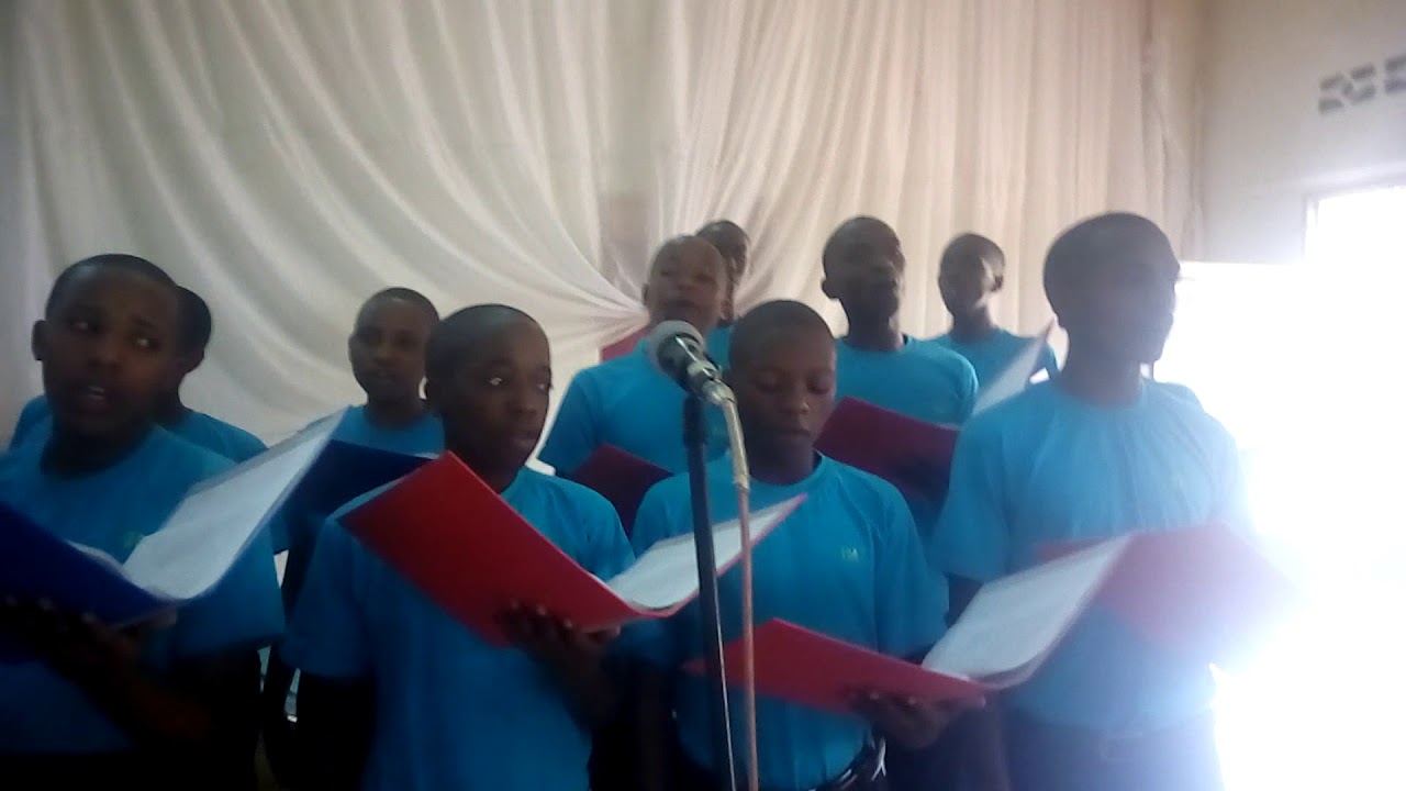 Chorale saint Charles luanga GS Gatagara huye(2) - YouTube