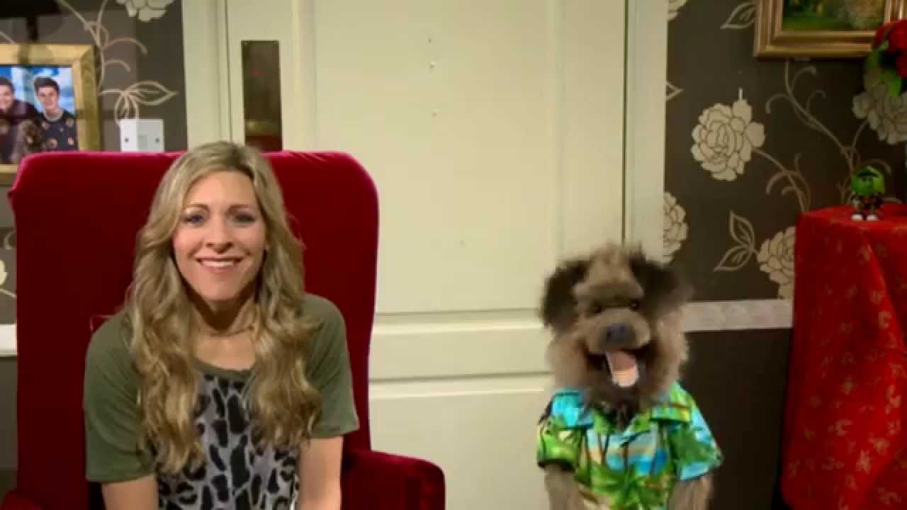 Funny video of Hacker interviewing Naomi Wilkinson - CBBC - YouTube
