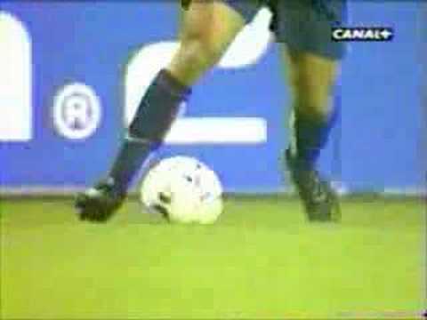 Ronaldinho tricks and skills - YouTube