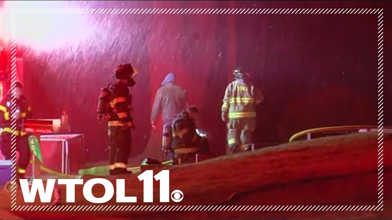 Porch ignites, setting Swanton home ablaze early Monday | WTOL 11 - YouTube