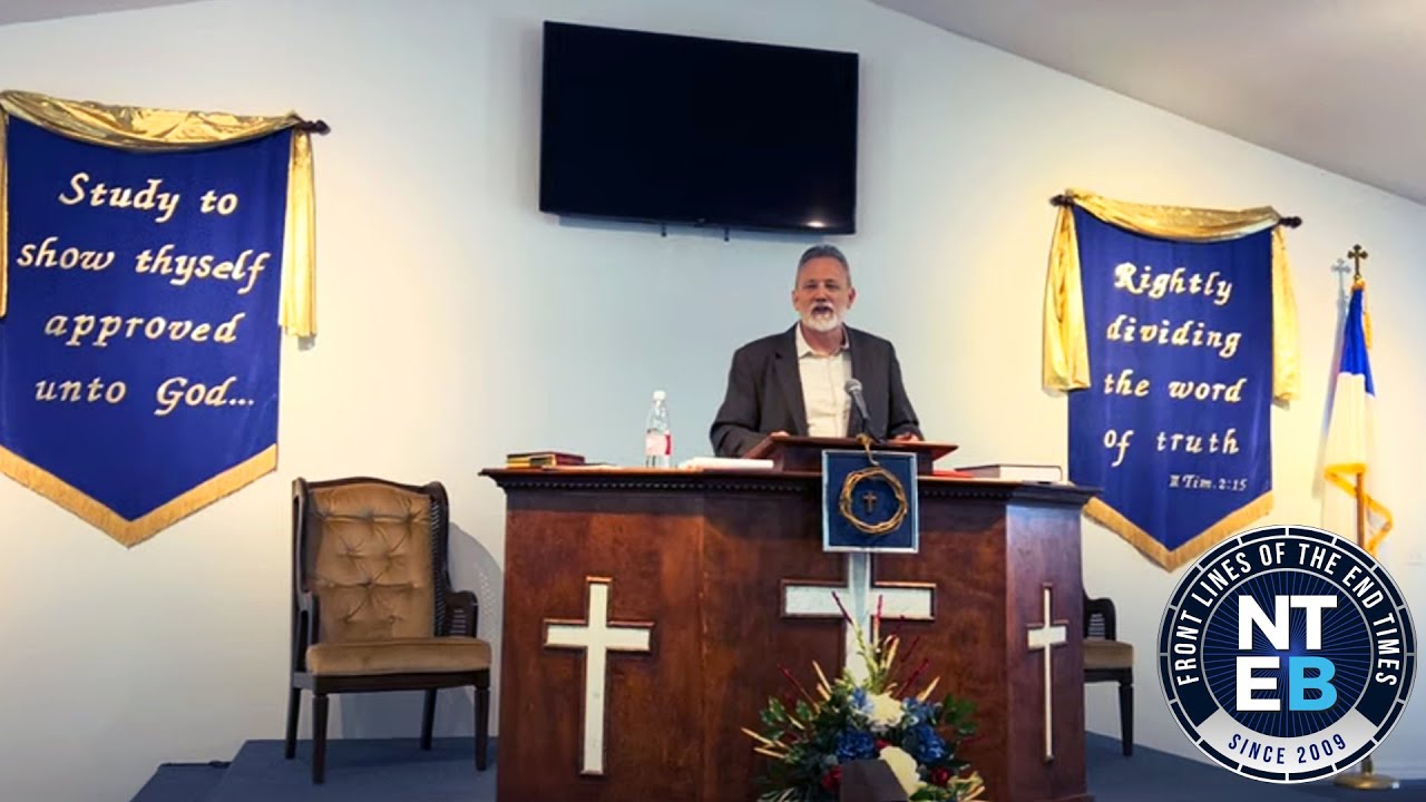 Jesus Christ As Prophet, Priest, and the Coming King - YouTube