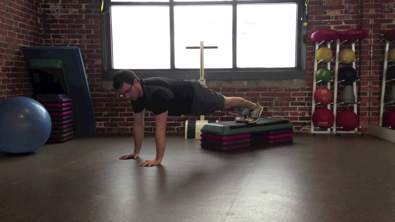 Advanced High Plank Step Out - YouTube