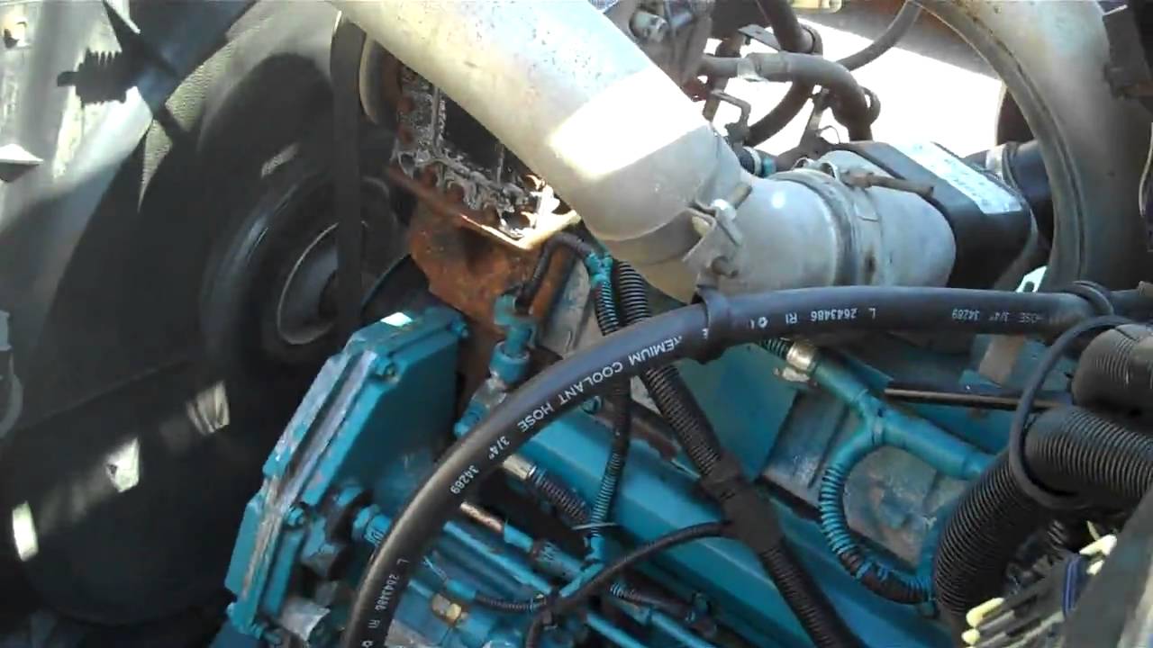 West End's Used Century 716 Wrecker - YouTube