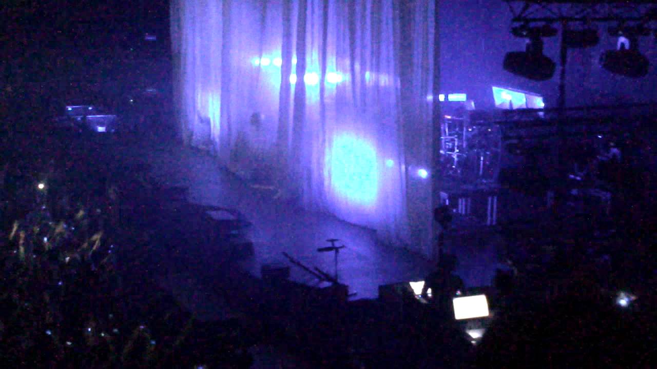 NETSKY LIVE - LOTTO ARENA - opening + new song - WITHOUT YOU - YouTube