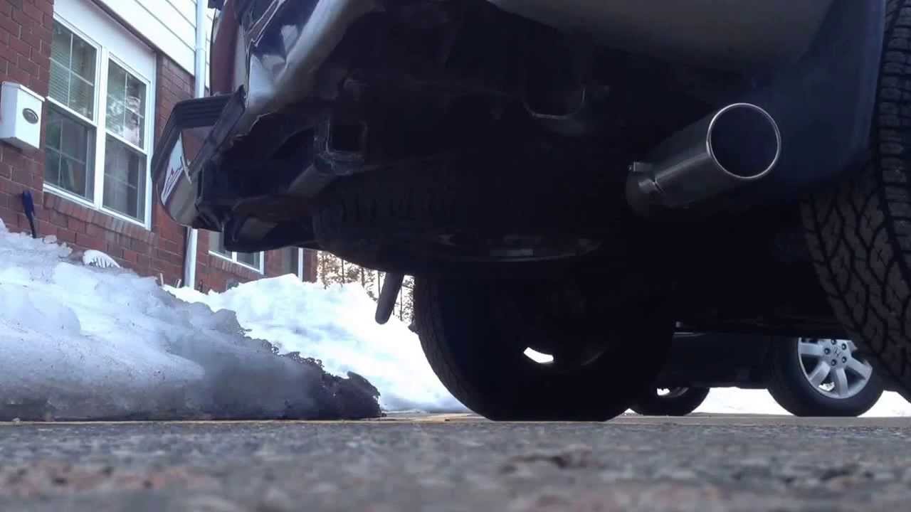 1999 chevy tahoe lt 5.7 flowmaster super 40, cats still on. Cold start ...