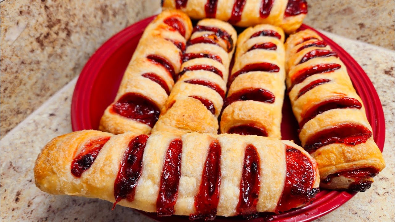 como hacer este riquisimo pan hojaldre rellenos con mermelada de fresa ...