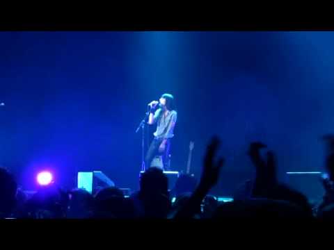 Suzanne Combo Live In Lyon - 17-04-10 - YouTube
