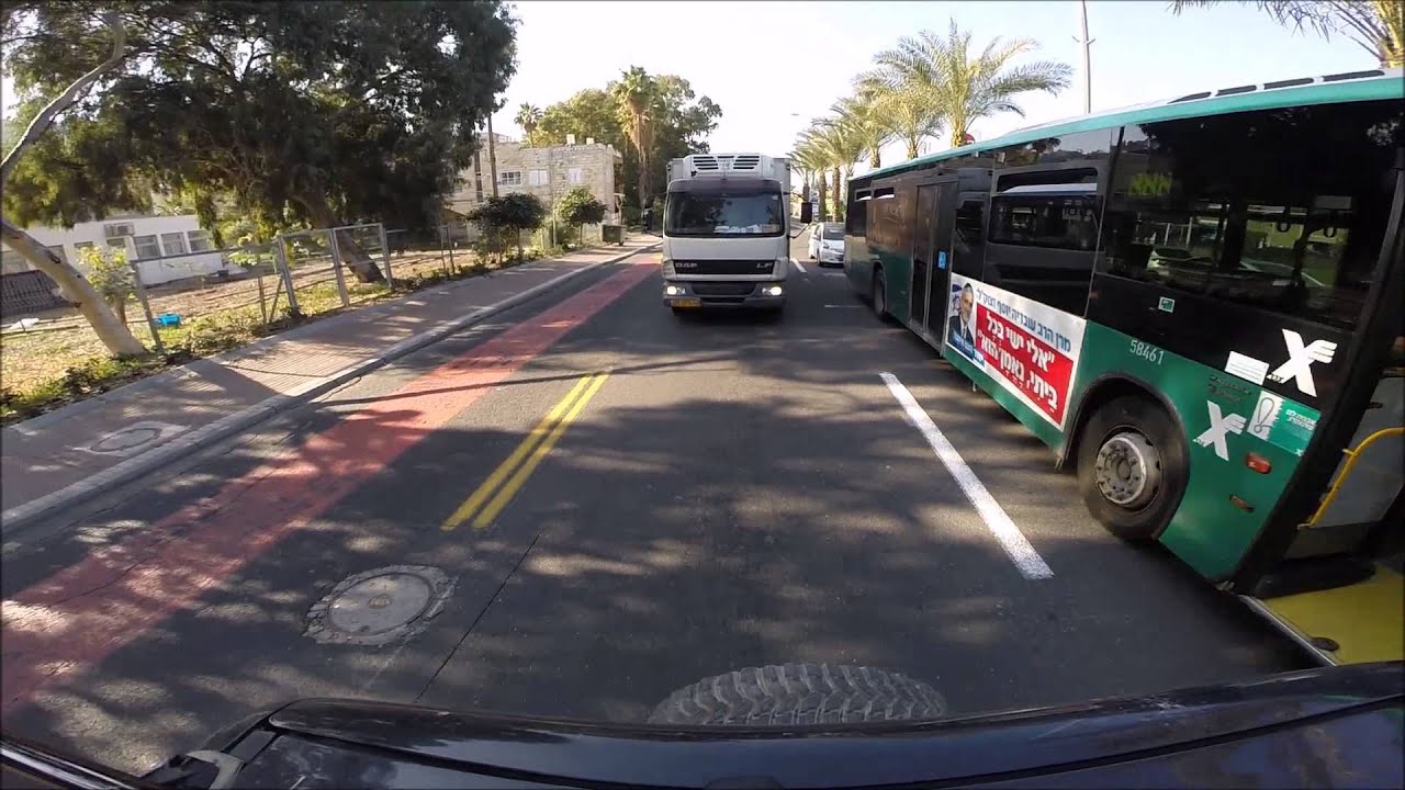 Egged Bus front doors open at Dolphin Junction 2014-12-31 - YouTube