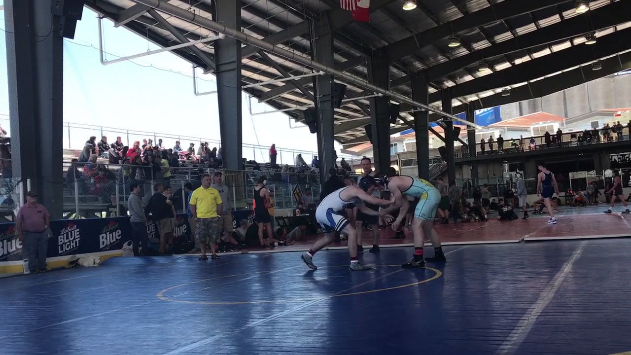 Alex Marciniak vs Niagra Falls Wrestler Part 1 - YouTube