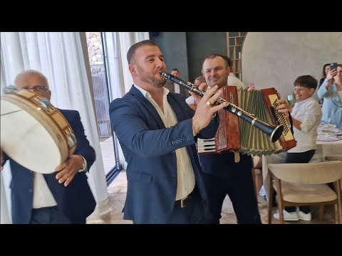  Sazet shkojne surprize ne 80 vjetorin e Xha Llazit  (Marsel Gjino ne klarinete)