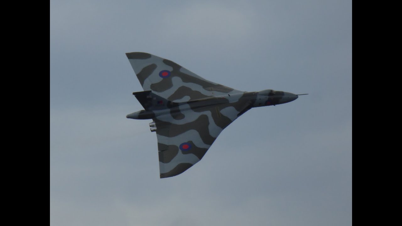 Wings And Wheels 2014 Avro Vulcan - YouTube