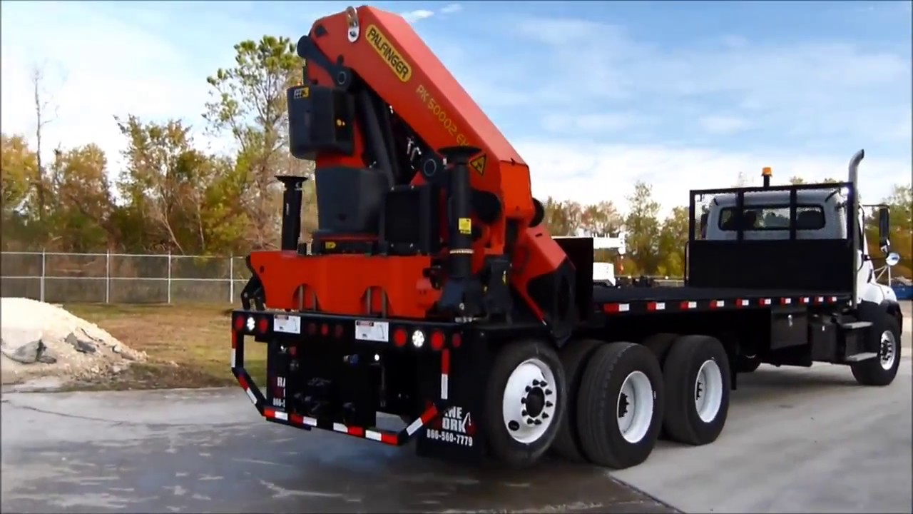CraneWorks Palfinger PK50002 Articulating Crane - YouTube