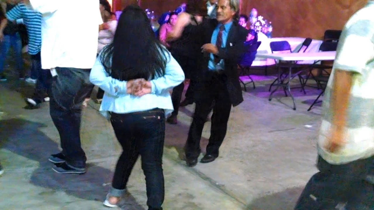 Asi se baila en La Pastora!!!! - YouTube