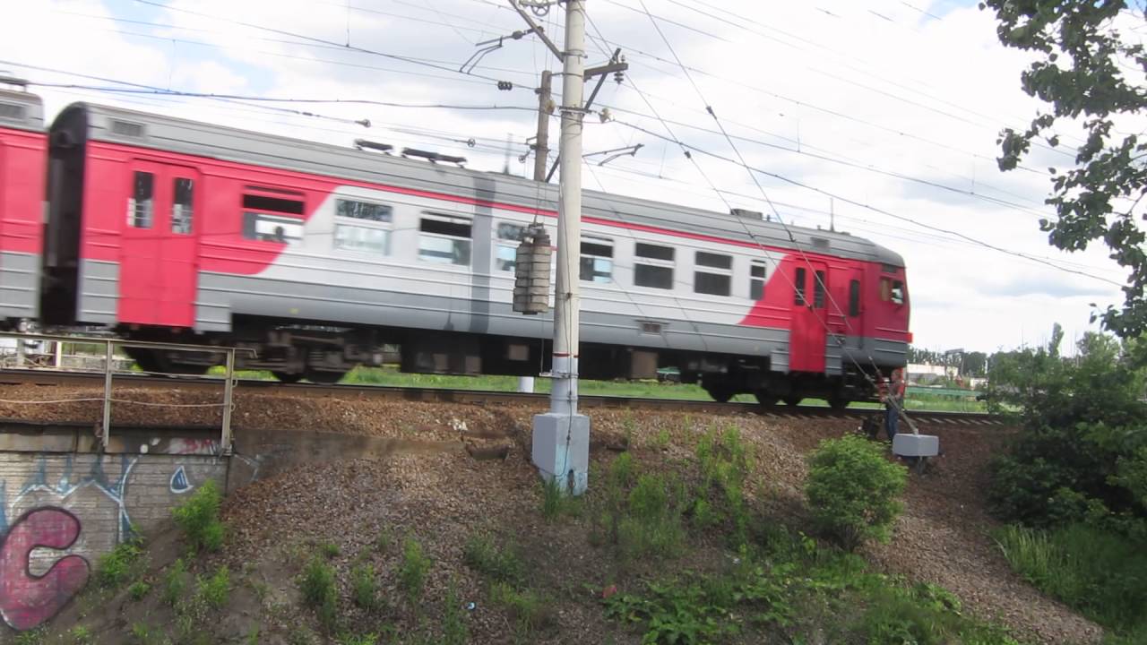 Электропоезд ЭР2Т-7205, СПб / EMU ER2T-7205, SPb - YouTube