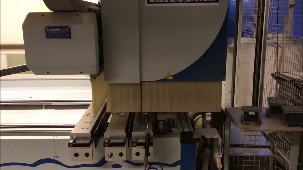 WEEKE VENTURE 5 CNC Machining Centre - YouTube