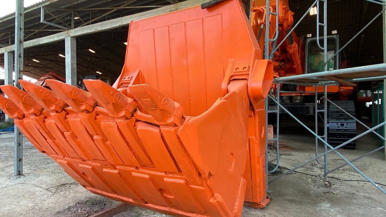 พาดูรถขุดตักเสยขนาดยักษ์ ใหญ่จริงๆ HITACHI EX700-2 ขายถูก โทร 061 ...