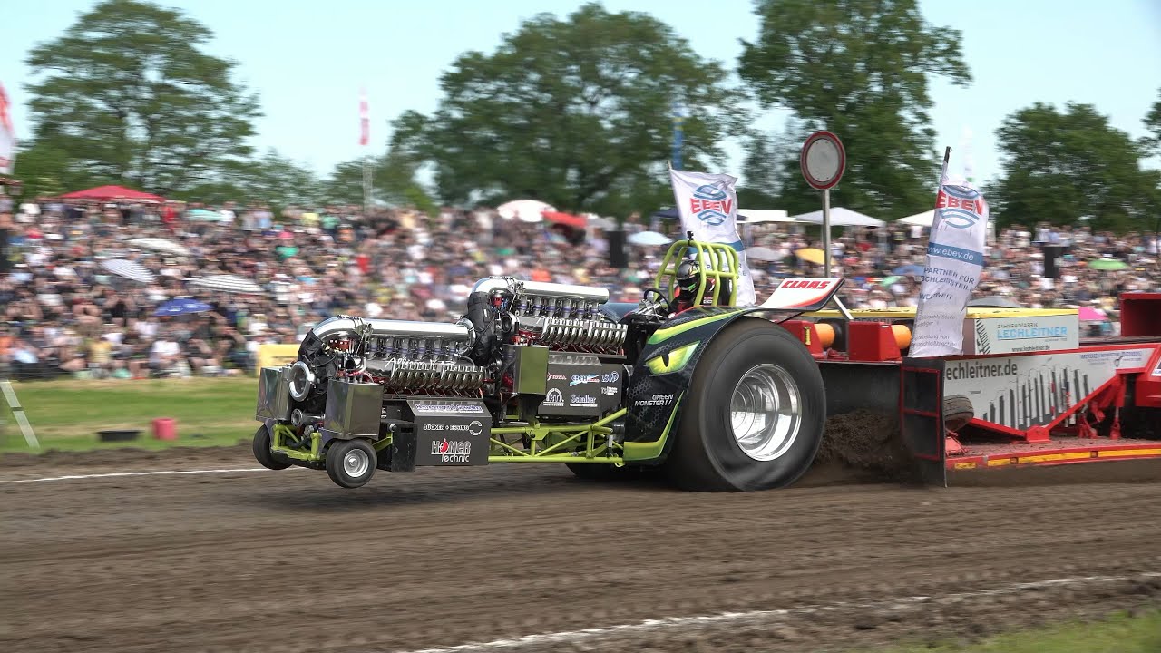Green Monster Modified Tractor Pulling Haßmoor 2024 by MrJo - YouTube