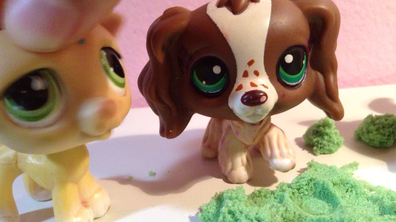 LPS Wolf Pack (THE REMAKE) episode 2 (Young love) - YouTube