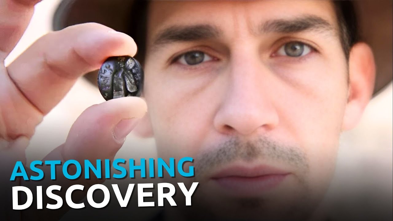 Archeologists Discover 2,700-Year-Old Artifact CONFIRMING the Bible ...